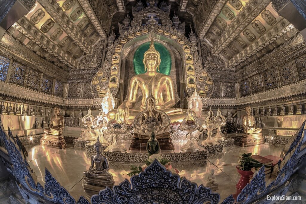 Temple of the Emerald Buddha (Wat Phra Kaew)